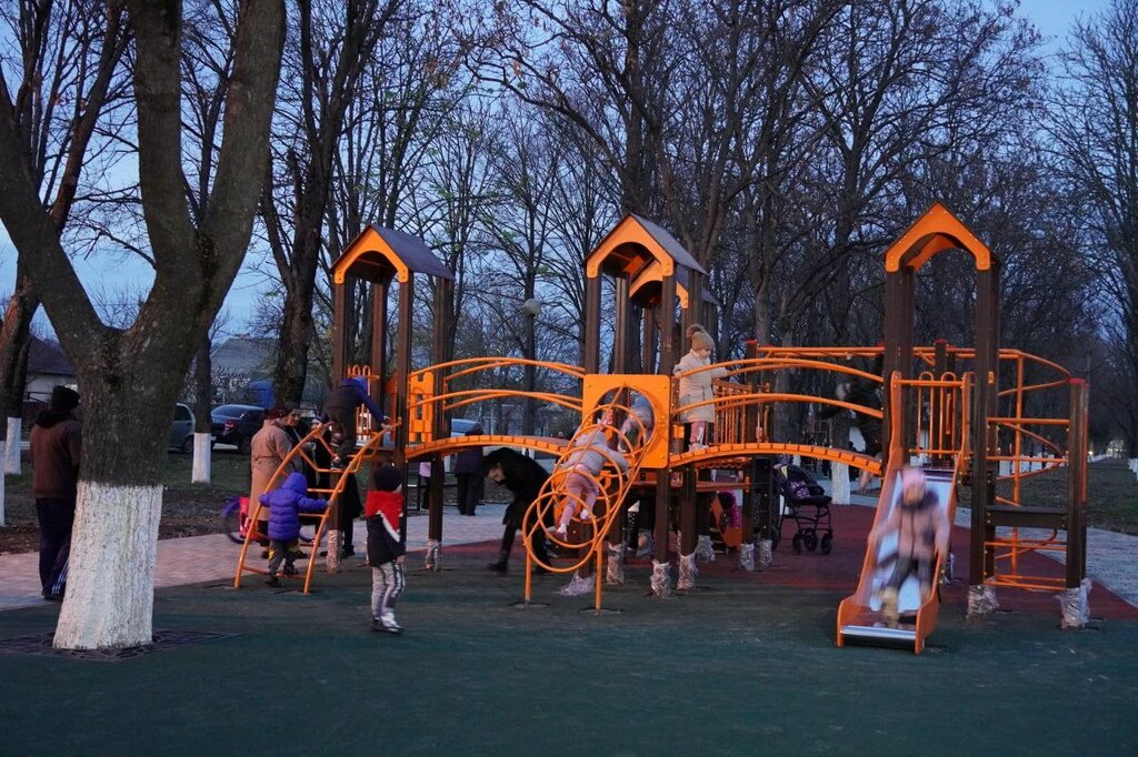 Kültür ve eğlence parkları бульвар имени Олега Бредихина, Krymsk, foto