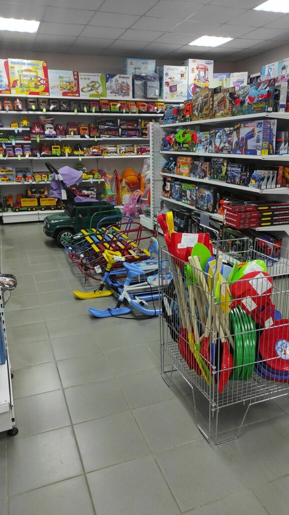 Çocuk mağazaları Dom Igrushek, Samarskaya oblastı, foto