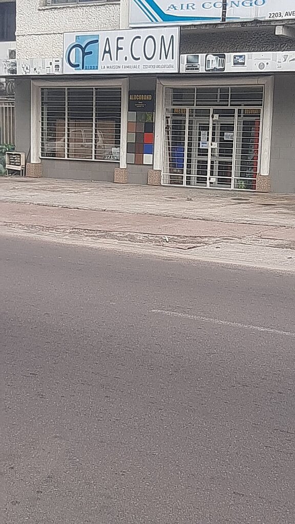 Ev temizlik ürünleri Coté Maison, Brazzaville, foto