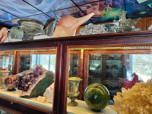 Müzeler ve sanat galerileri Samotsvet Baykala, Sljudyanka, foto