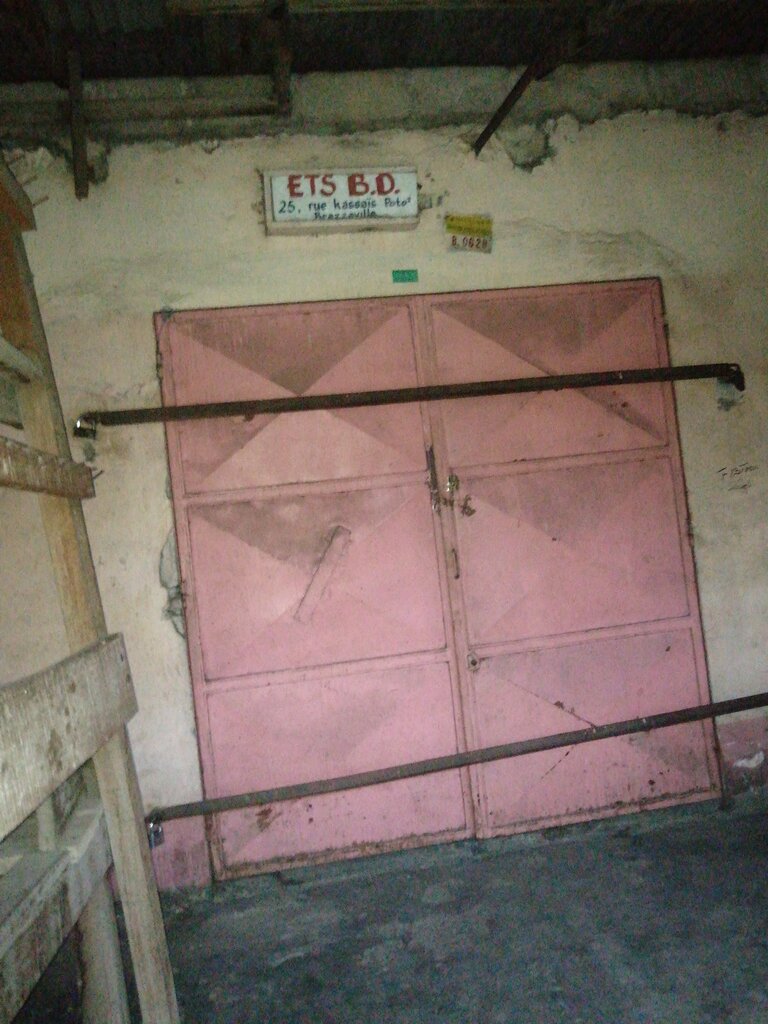 Giyim mağazası Ets Bd, Brazzaville, foto