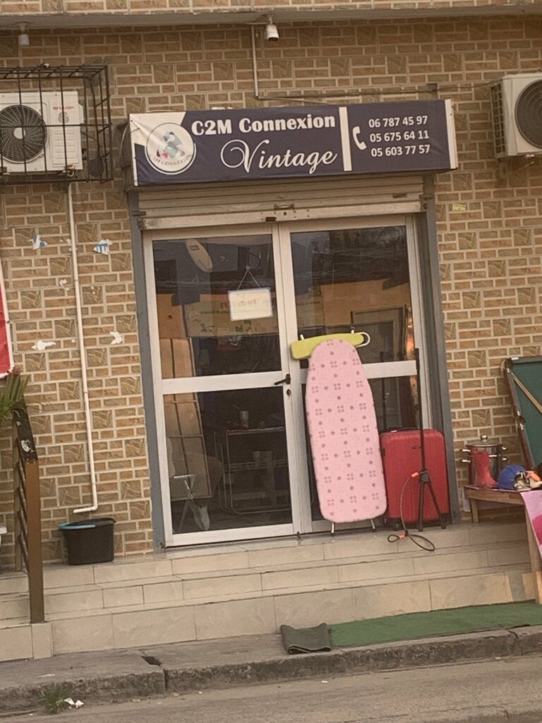 Terziler C2m Connexion, Brazzaville, foto