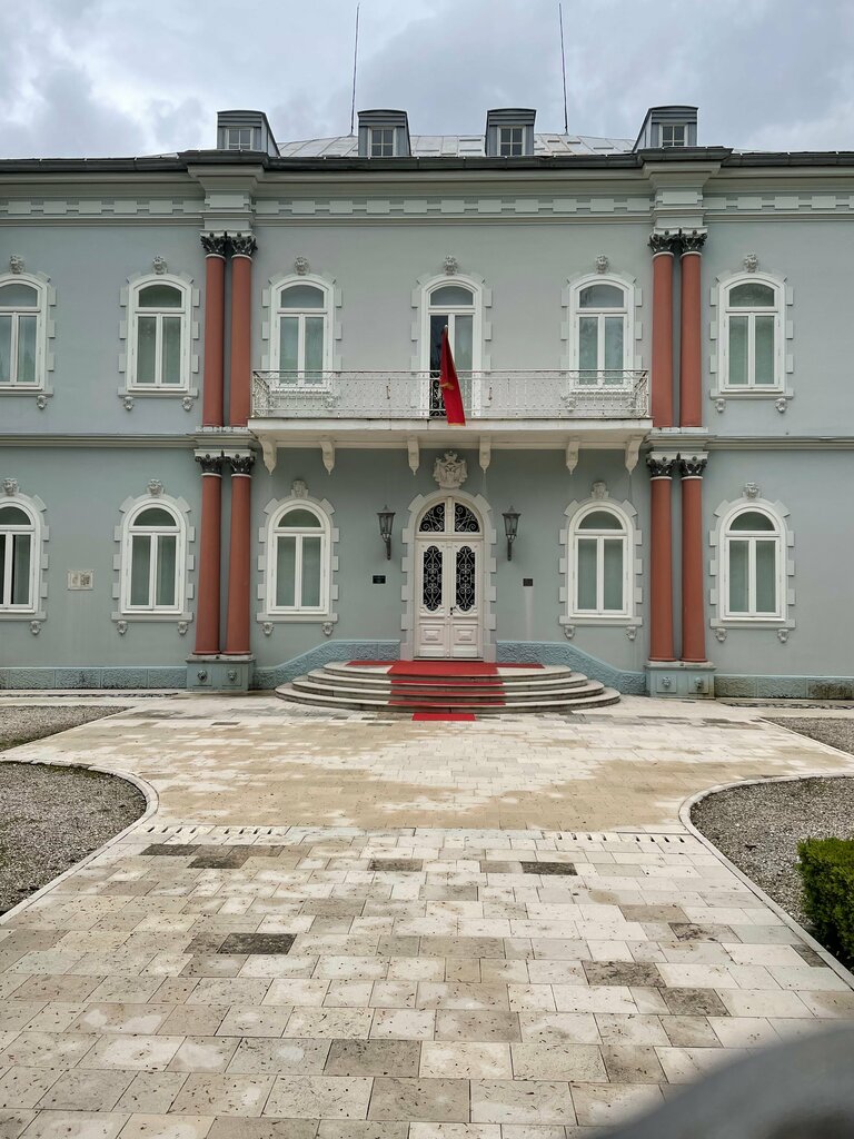 Turistik yerler Голубой дворец, Çetine, foto