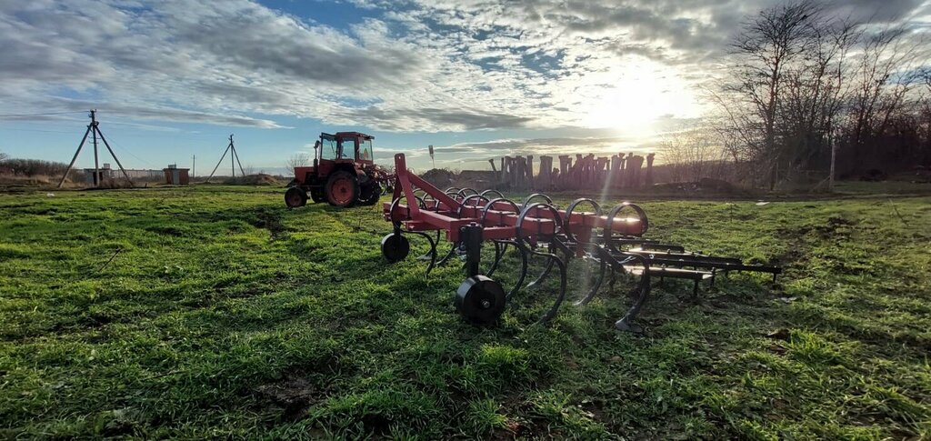 Tarım makineleri, ekipmanlar Farmer Technique, Krasnodarski krayı, foto