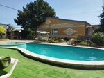 U Fainy (Северная улица No:6, посёлок городского типа Николаевка), otel  Kırım Cumhuriyeti'nden