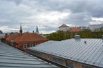Mansard in Old Town (Arsenala street No:3), otel  Riga'dan