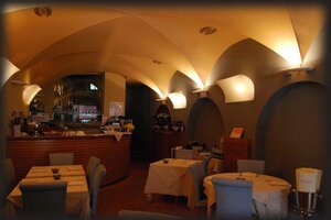 Ai Due Santi (Piedmont, Provincia di Novara, Piazza Mario Motta), restoran