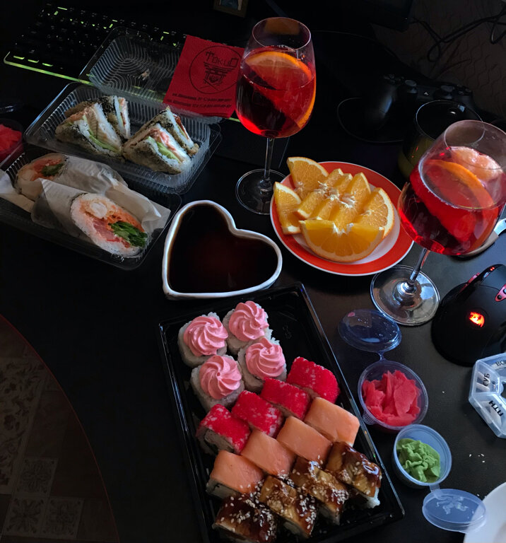 Suşi ve asya ürünleri Токио, Prokopyevsk, foto