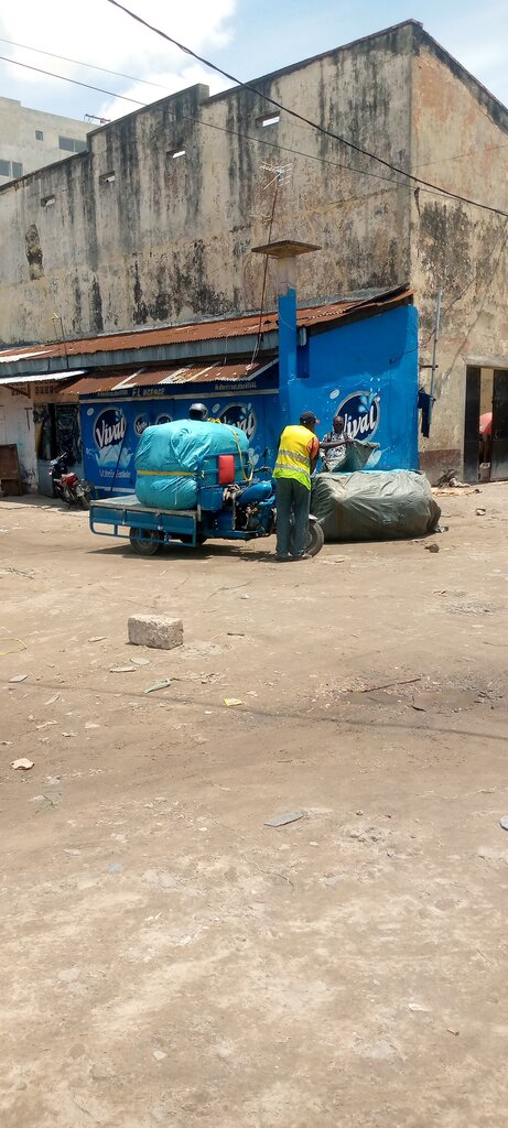 Süpermarket F. L Ngence, Brazzaville, foto