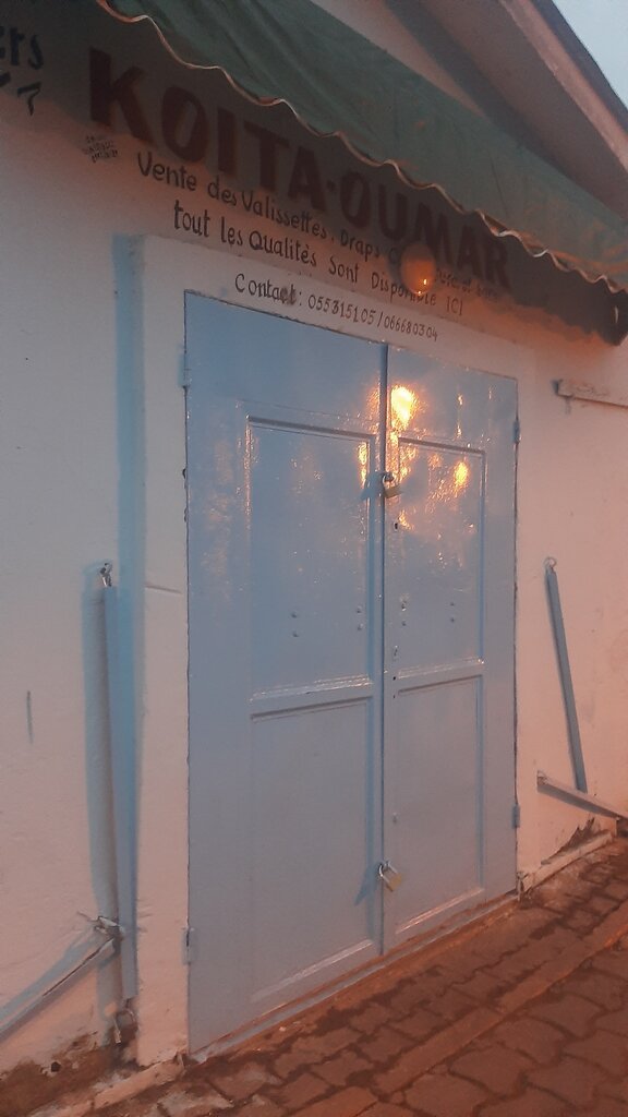 Çanta ve valiz mağazaları Ets Koîta Oumar, Brazzaville, foto