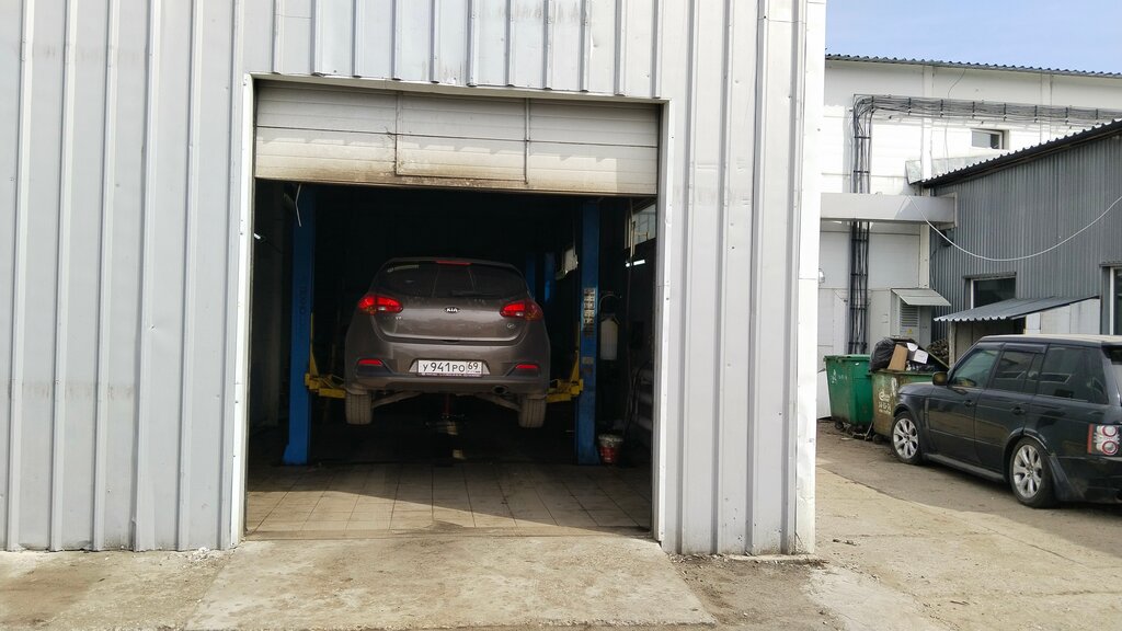 Otomobil servisi TeamDocCar, Tver, foto