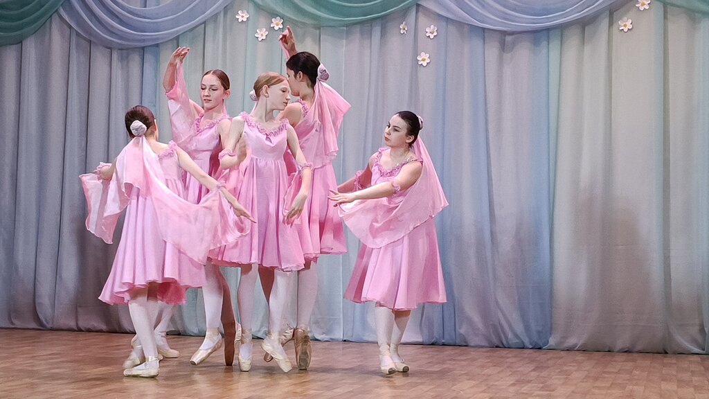 Sanat okulları Detskaya shkola iskusstv g. Mozhgi, Mozhga, foto