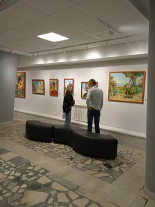 Набережночелнинская картинная галерея (Mira Avenue No:52/16), sergi salonları, galeriler  Naberejniye Çelny'den (Yar Çallı'dan)