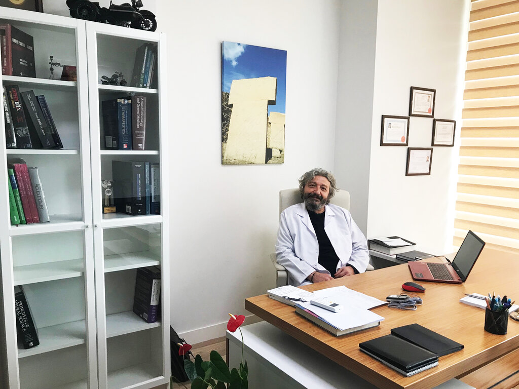 Özel muayenehaneler Uzm. Dr. Bekir Özkaya Muayenehanesi, Mersin, foto