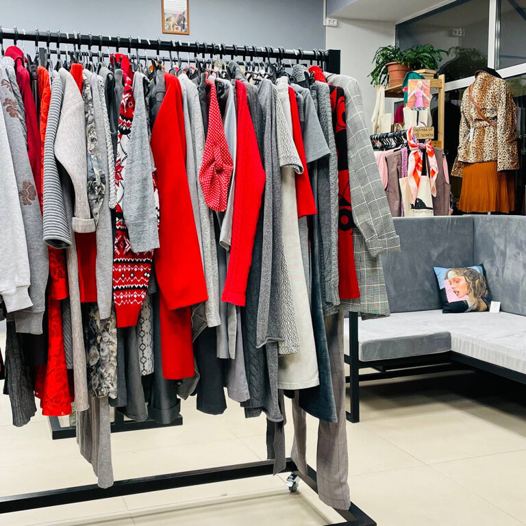 i̇kinci el eşya satışı R3_resaleshop, Saint‑Petersburg, foto