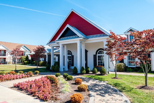 Emlak ofisi Sawyer East End Apartments, Louisville, foto