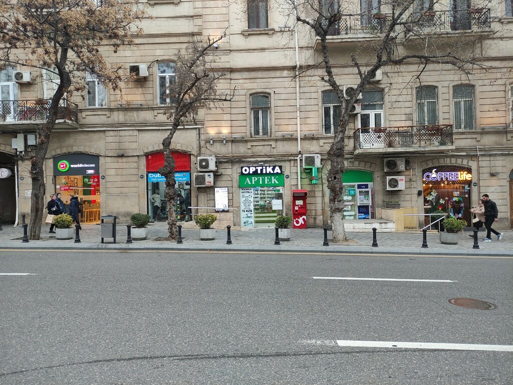 Eczaneler Aptek, Bakü, foto