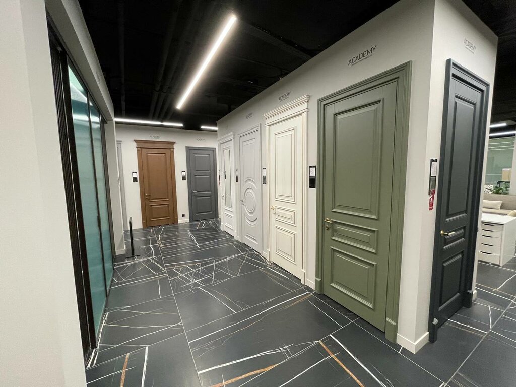 Kapılar Academy, Moskova, foto