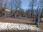 Playground (Saint Petersburg, Teatra Yunykh Zriteley Garden), oyun alanı  Saint‑Petersburg'dan