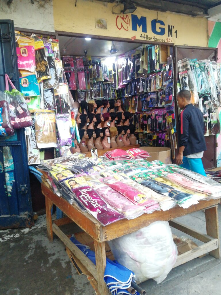 Peruk, kaynak, çıtçıtlı kaynak saç üreticileri Ets MG 1, Brazzaville, foto