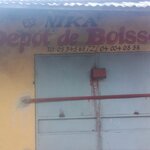Nika (Brazzaville, Commune de Ouenzé, Rue Ndongo), alkollü içecekler  Brazzaville'den