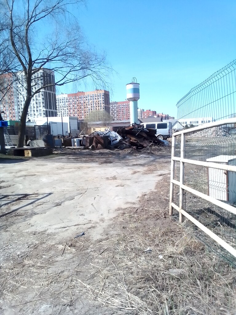 Geri dönüşüm maddeleri Pynkt priema metallic, Moskova ve Moskovskaya oblastı, foto