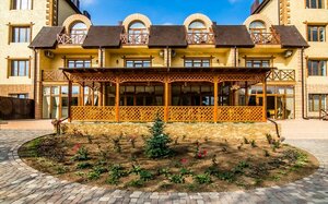 Ozero Snovideny (улица Франко No:27, Евпатория), hotel  Yevpatorya'dan