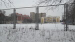 Футбольное поле (Republic of Mordovia, Saransk, zhiloy rayon Khimmash, 4th mikrorayon), spor alanı  Saransk'tan