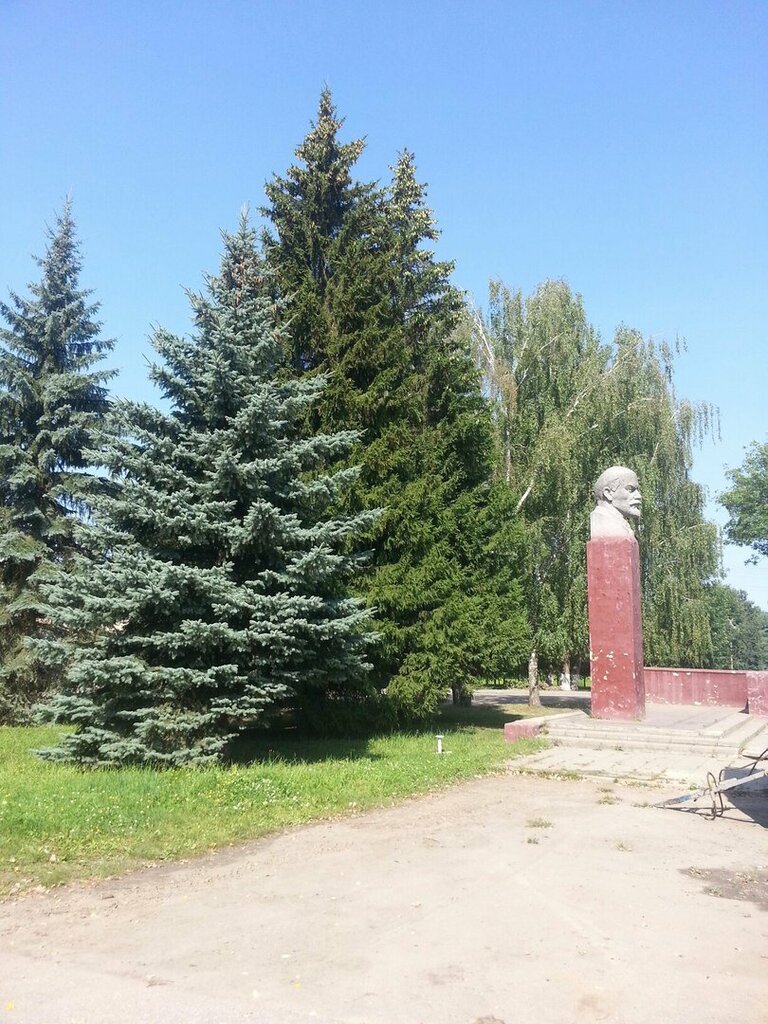 Anıt, heykel Памятник, Gavrilov‑Yam, foto