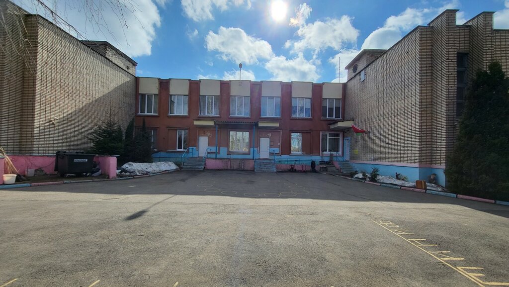 Anaokulları Yasli-Sad № 354, Minsk, foto