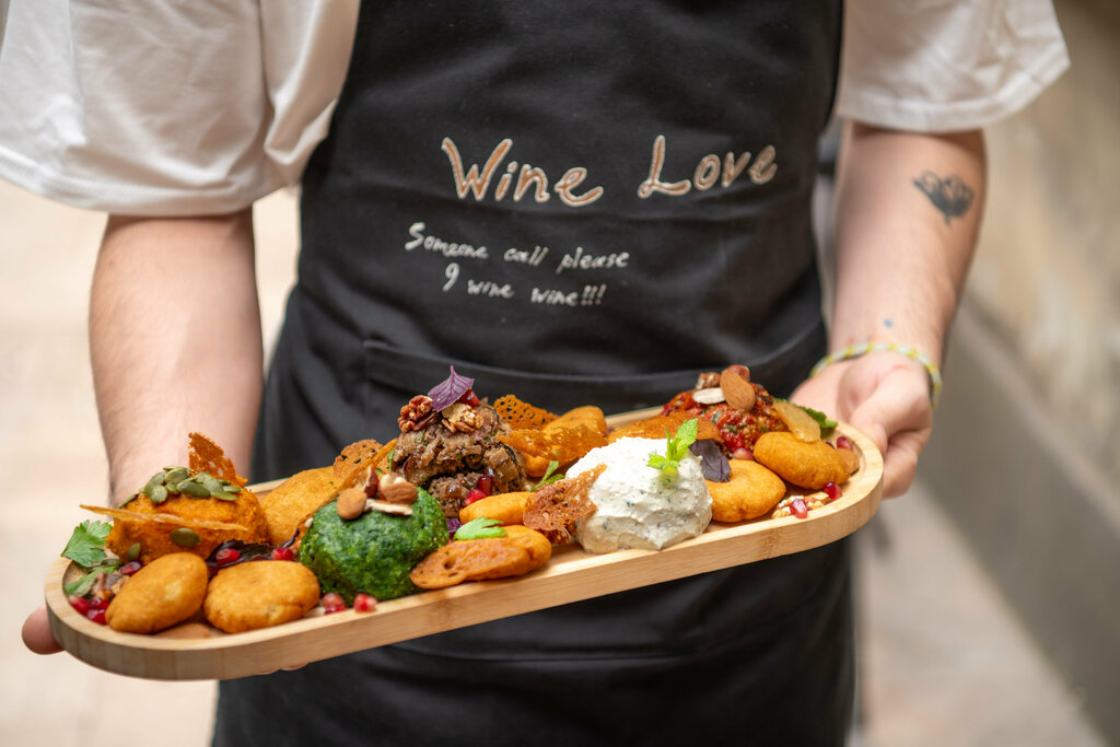 Şarap ve içki toptan satışları Wine and Love, Tiflis, foto