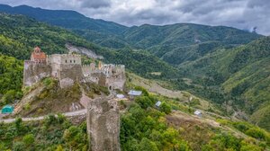 Мужской монастырь Мзоврети (kray Shida Kartli, Kareli Municipality), manastır