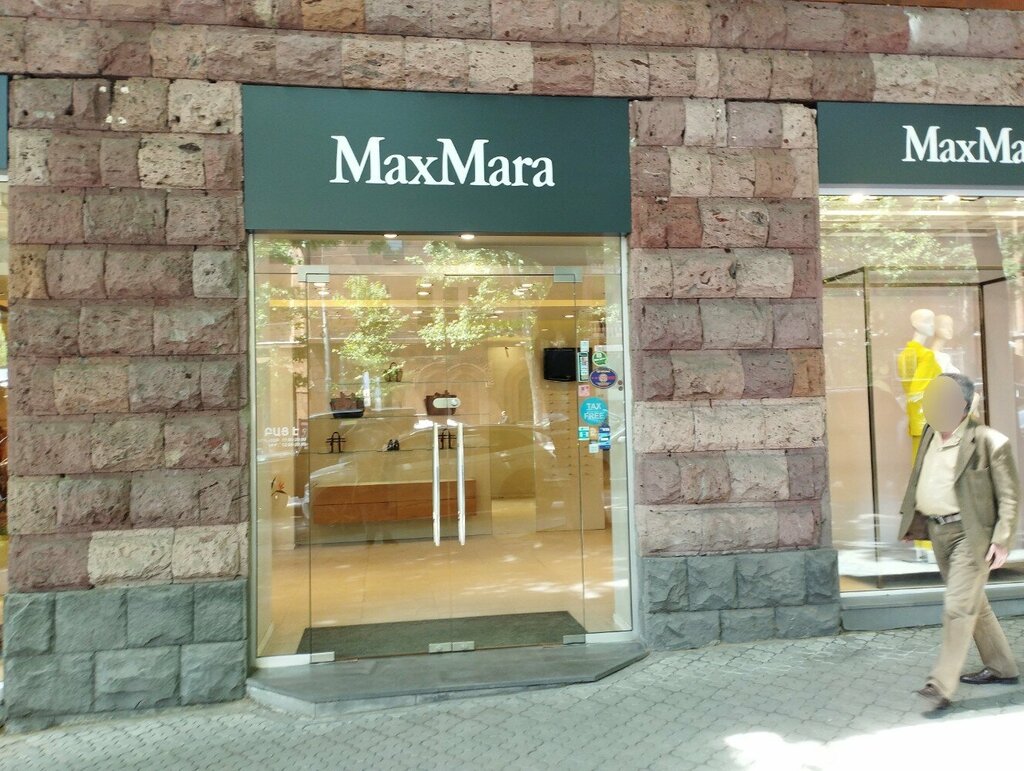 Giyim mağazası Max Mara, Erivan, foto
