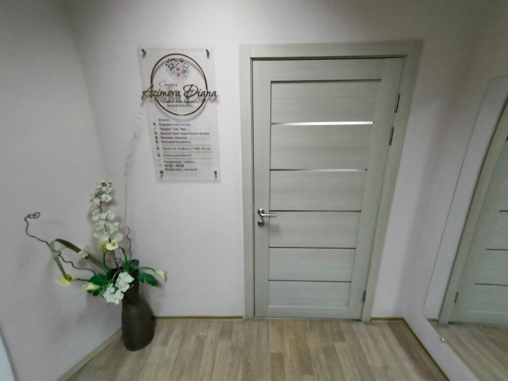 Stil uzmanı, makyöz Azimova Diana, İvanovo, foto
