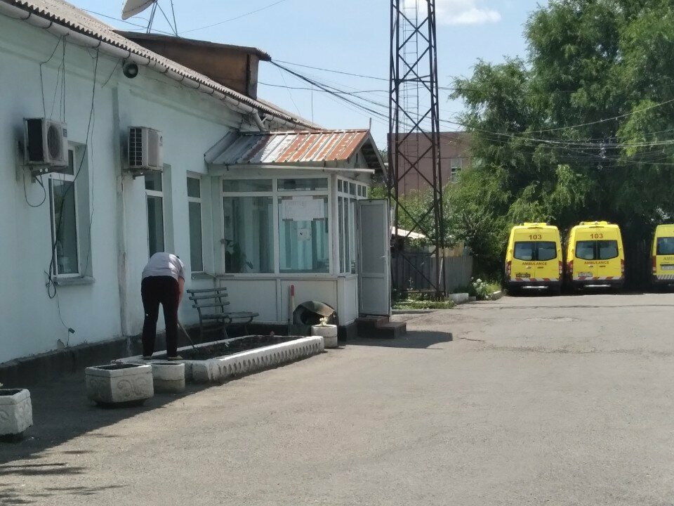 Acil yardım hizmeti Ambulance station, Taldıkorgan, foto
