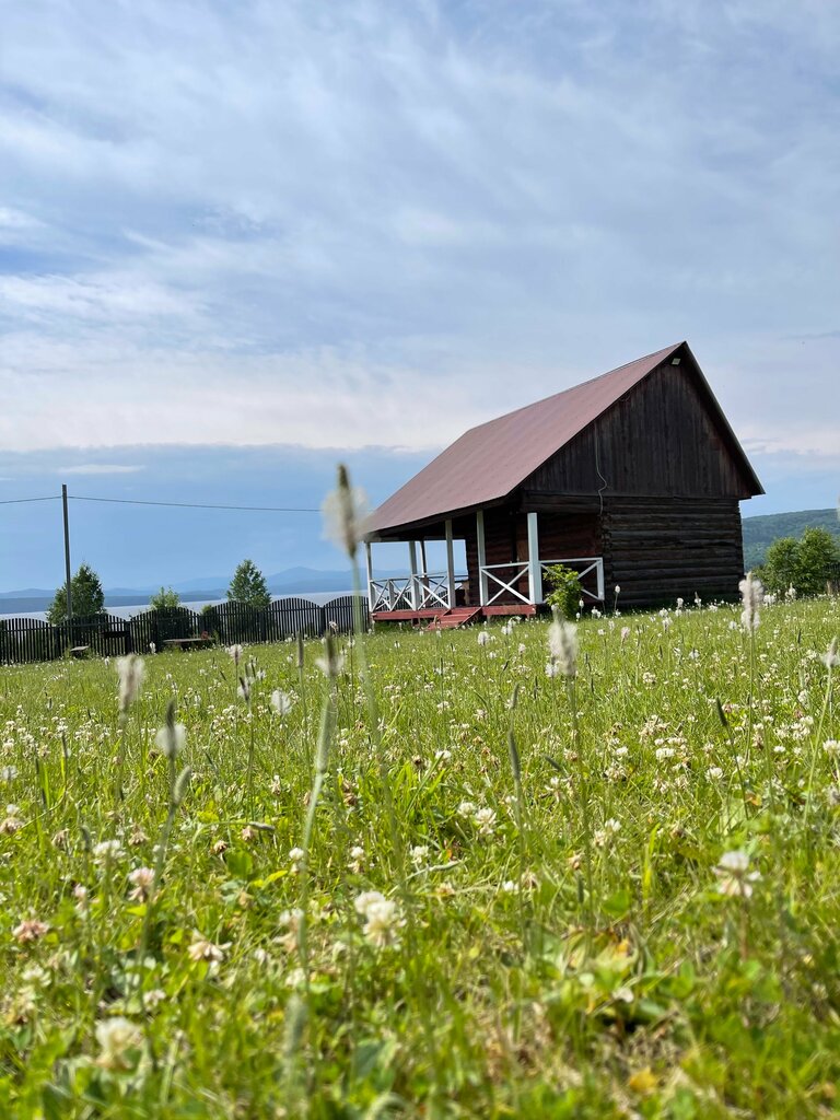Tatil köyleri Поляна, Krasnoyarski krayı, foto