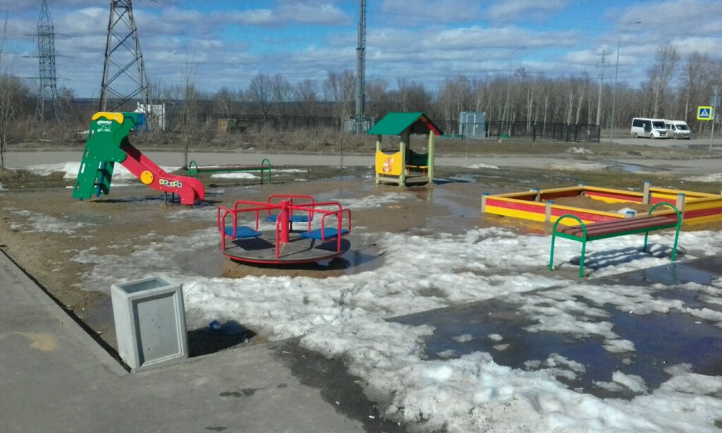 Oyun alanı Playground, Kaluga, foto