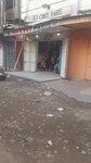Ets D. D (Brazzaville, Commune de Poto-Poto, Kassaï Rue), giyim mağazası  Brazzaville'den