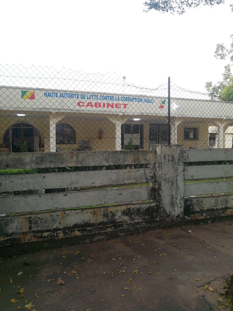 Ev mobilyası Haute Autorité De La Lutte Contre La Corruption, Brazzaville, foto