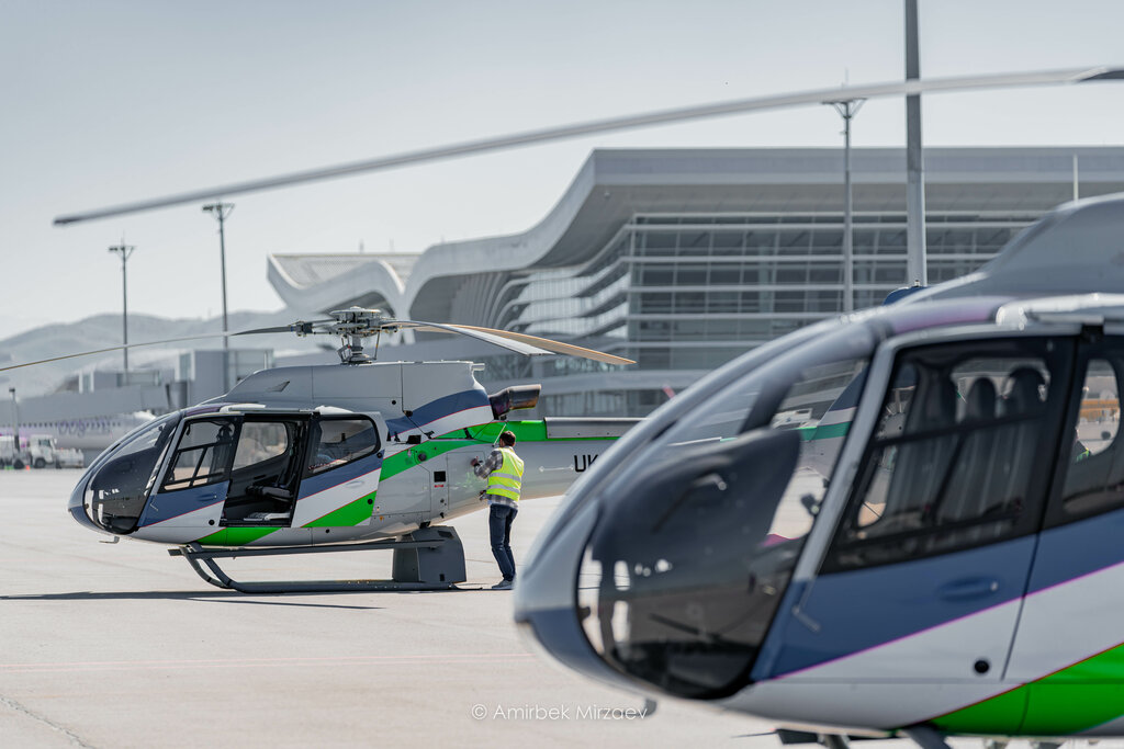 Havacılık şirketleri Helicopters, Taşkent, foto