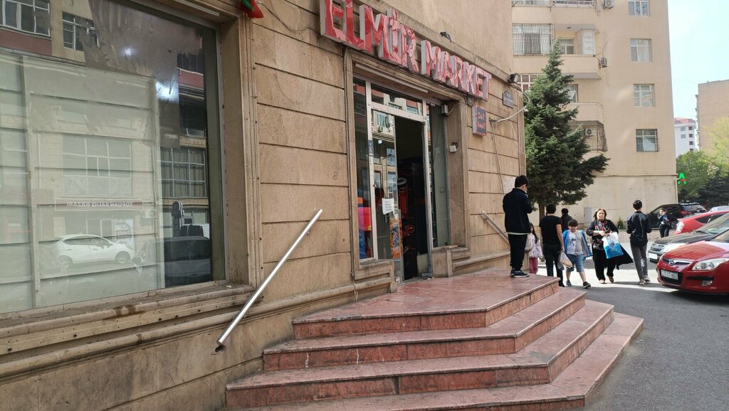Pazarlar ve çarşılar Elmir Marjet, Bakü, foto