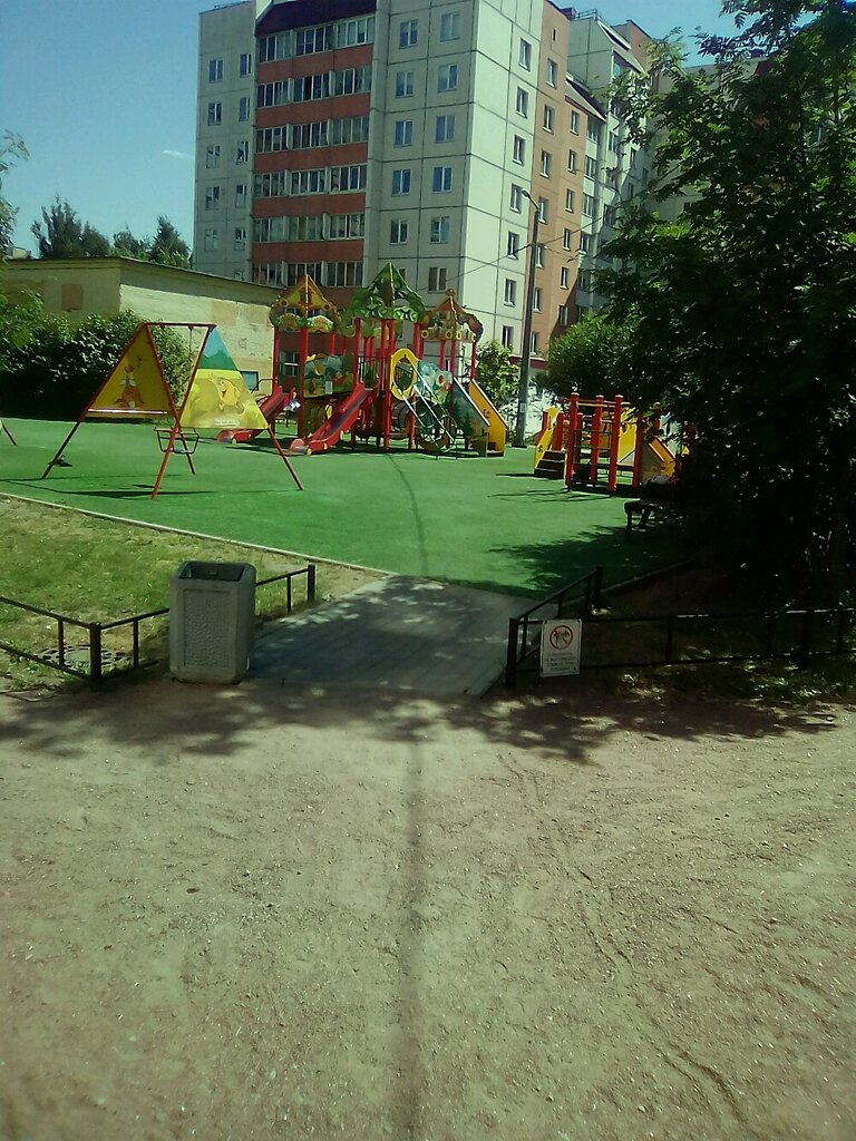 Oyun alanı Playground, Saint‑Petersburg, foto