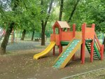 Playground (Moscow, Severo-Vostochniy Administrative Okrug, Severnoye Medvedkovo District), oyun alanı  Moskova'dan