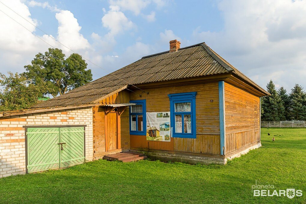 Turistik yerler Chaim Weizmann's house, Brestskaya oblastı, foto