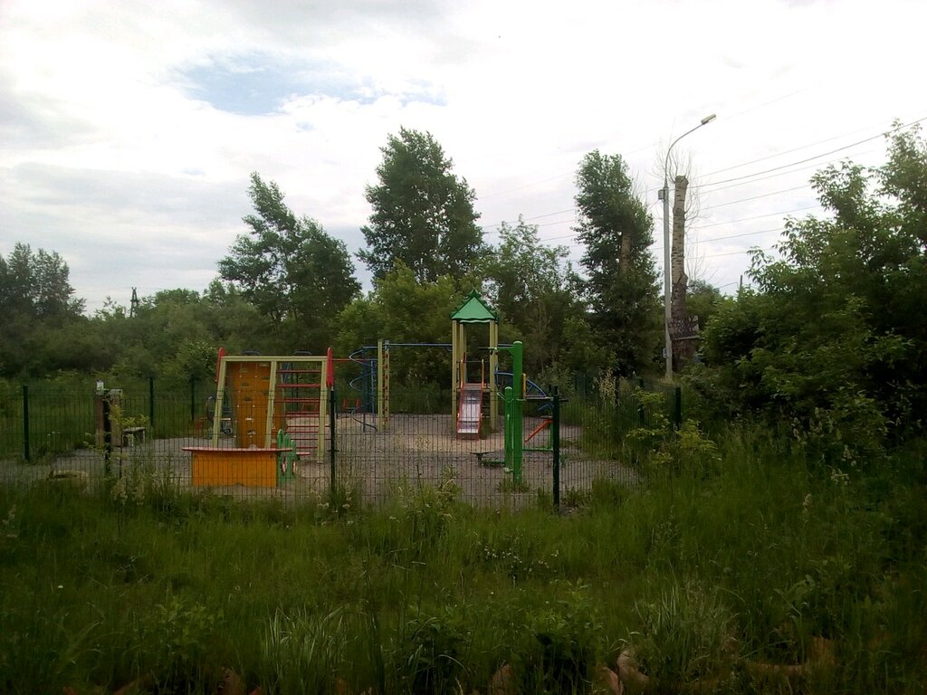 Oyun alanı Детская площадка, Novosibirsk, foto