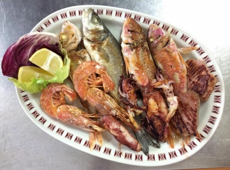 Pizzacılar Ristorante Pizzeria La Lanterna, Sardunya, foto