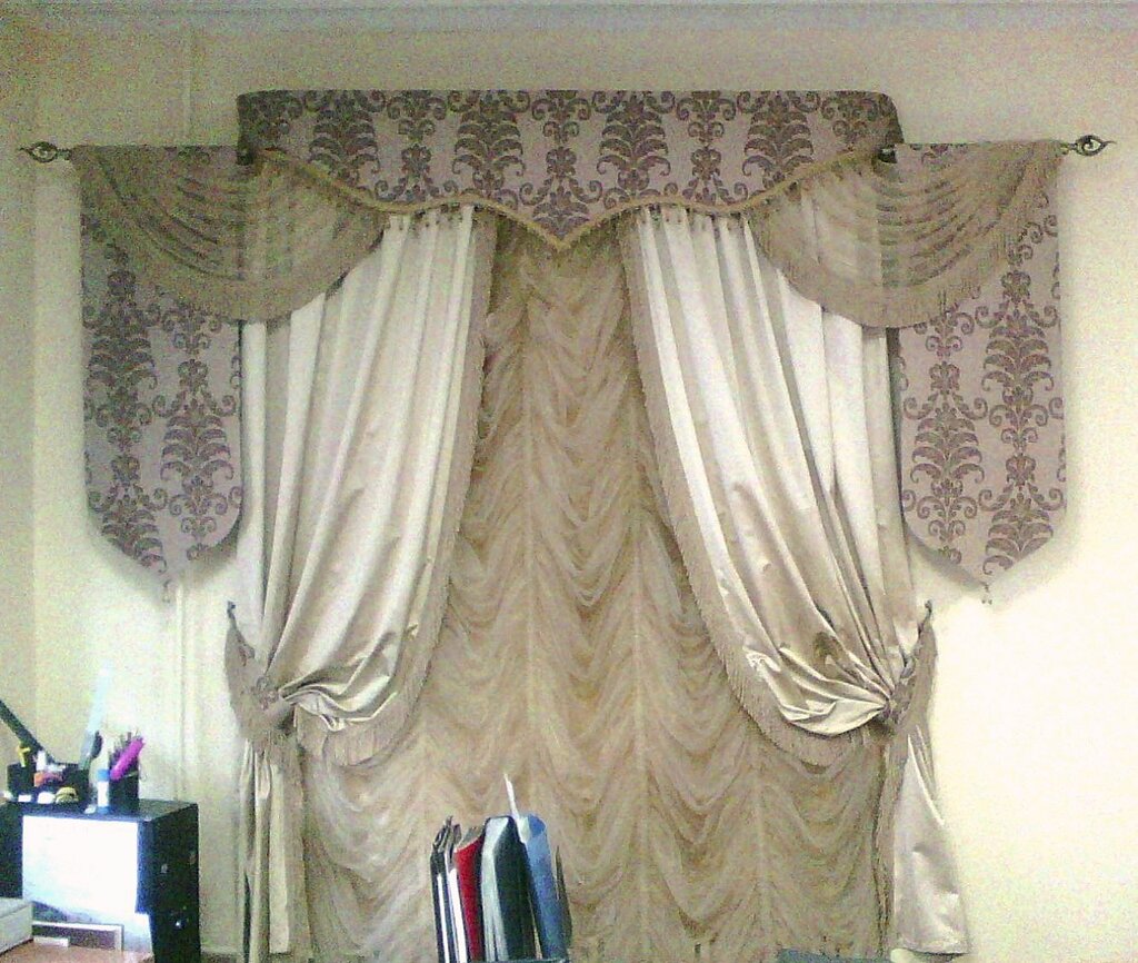 Perde ve korniş üreticileri Salon shtor Raduga, Kirov, foto
