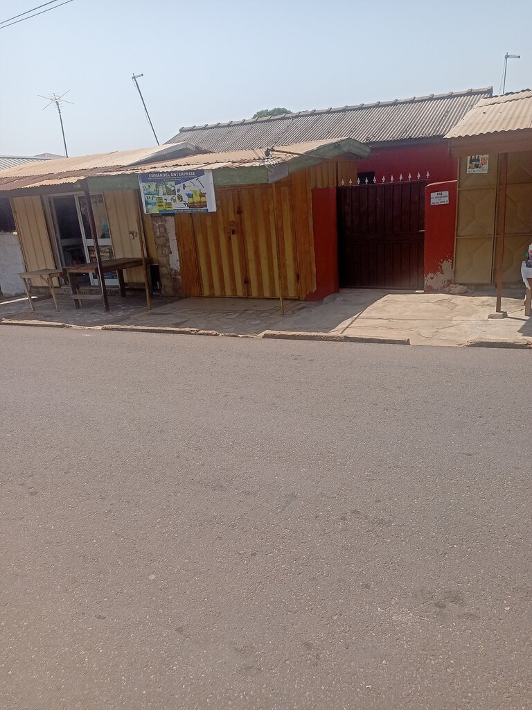 Yapı mağazası Emmanuel enterprise, Akra, foto