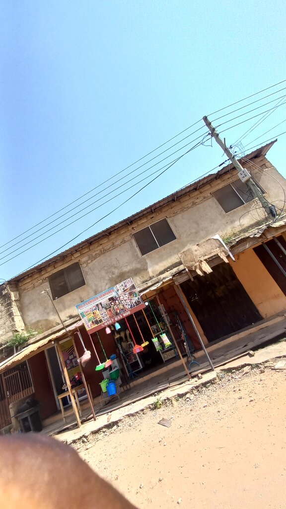 Toptan satış mağazaları D. E. T Eunisco Ventures, Akra, foto