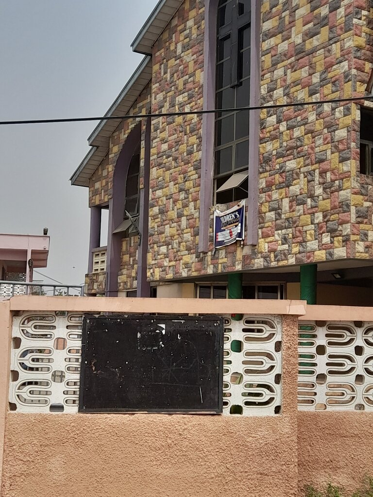 Protestan kilisesi St. Francis Of Assisi Anglican Church, Akra, foto